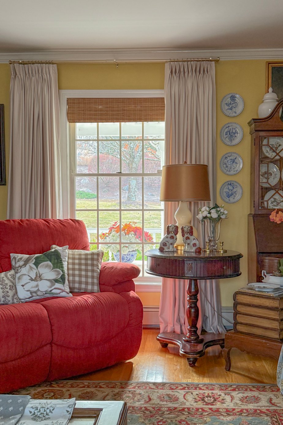 Velvet Curtains | Luxurious Custom Designs for Your Home – TailorVibe